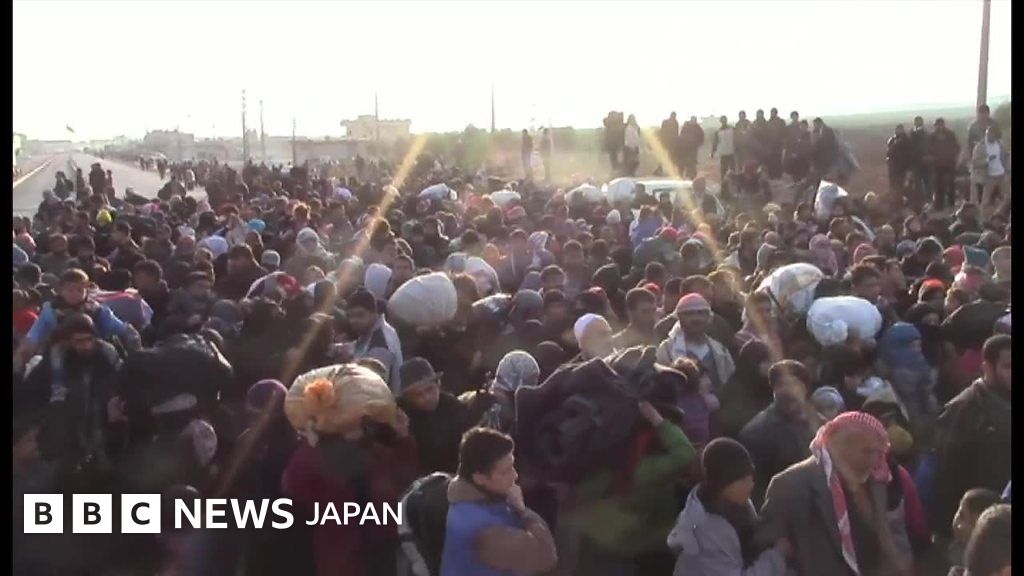 トルコ国境のシリア難民 容赦ない空爆逃れて Bbcニュース 