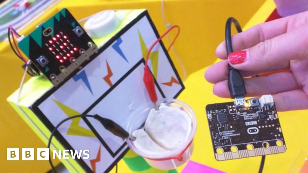 BBC Micro Bit Computer S Final Design Revealed BBC News