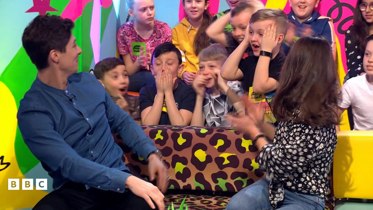 An amazing magic trick by Ben Hanlin! - CBBC