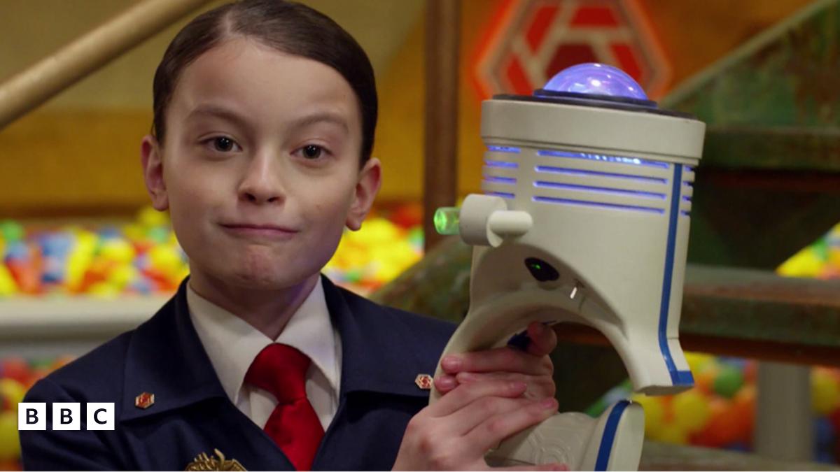 Get to know Agent Olive - CBBC