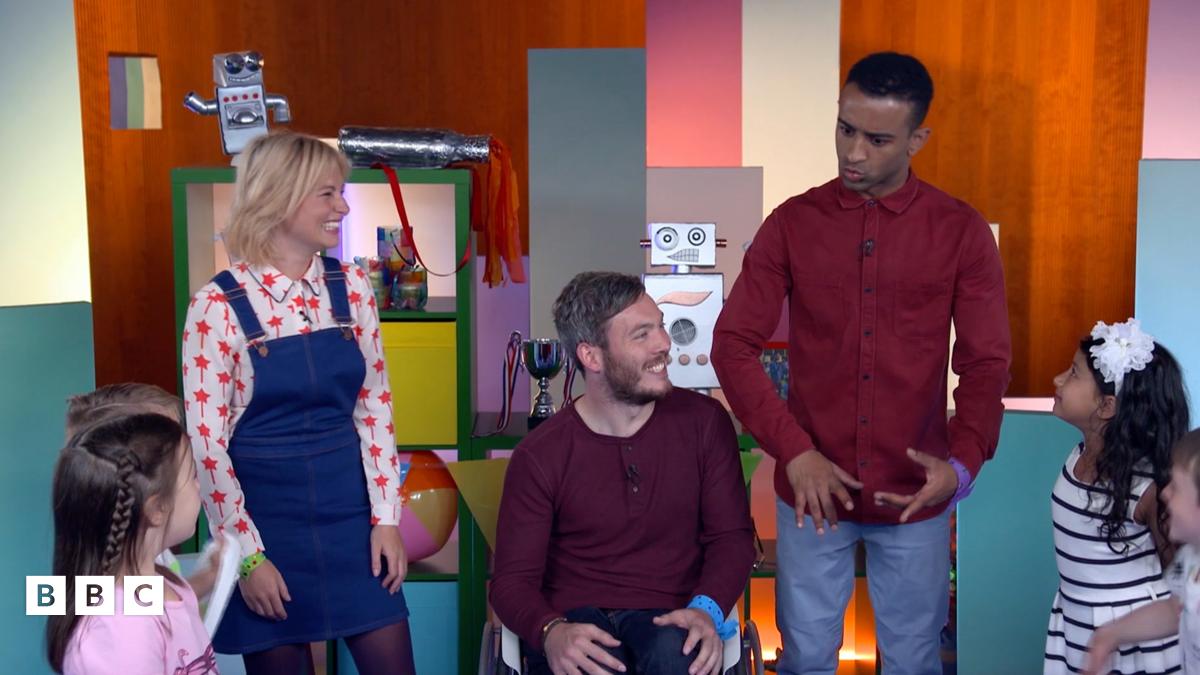 Robot Freeze Game - CBeebies