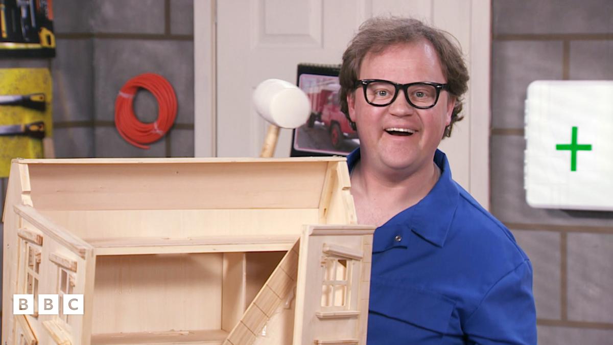 Giggliest Bits - DIY Dan - CBeebies