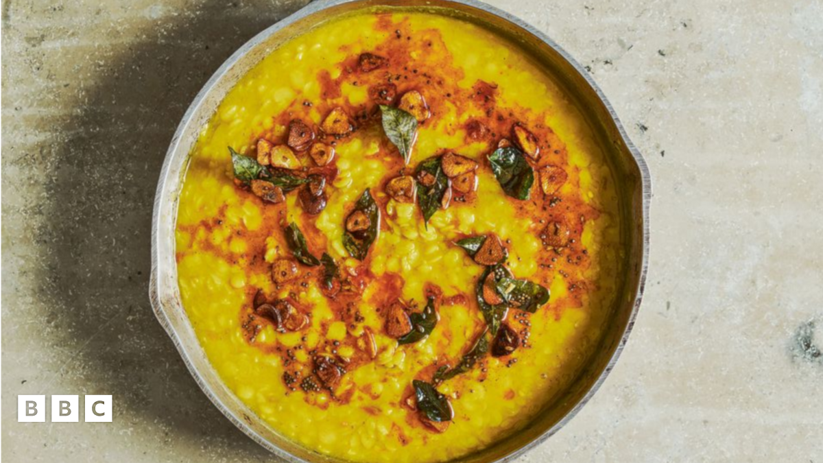 Maunika Gowardhan's Traditional Khatti Dal - BBC