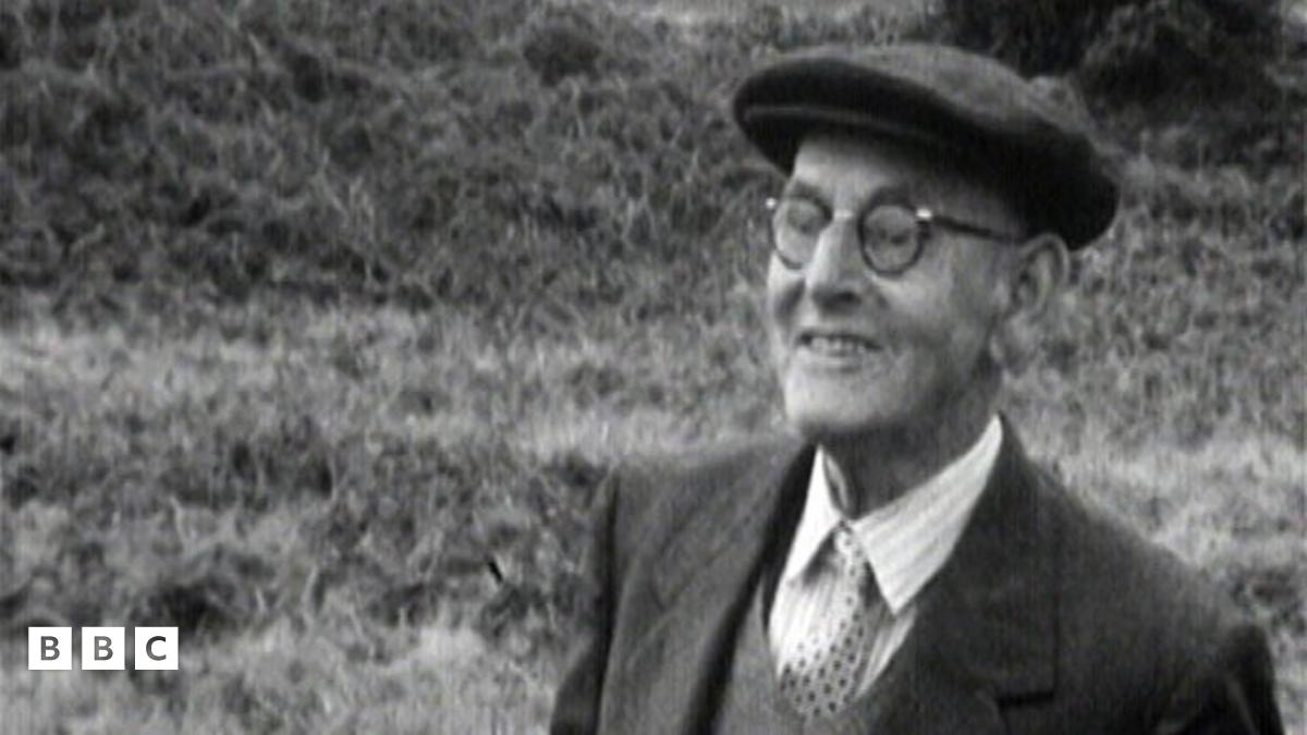 BBC Archive 1965: The real-life Sutton Hoo dig - BBC