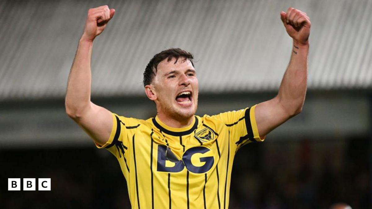 Cardiff City: Mark Harris among Welsh connections at Wembley - BBC