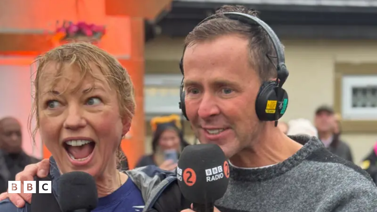 'Mad, painful and wonderful': Sara Cox raises £9.5m in 135-mile run for ...