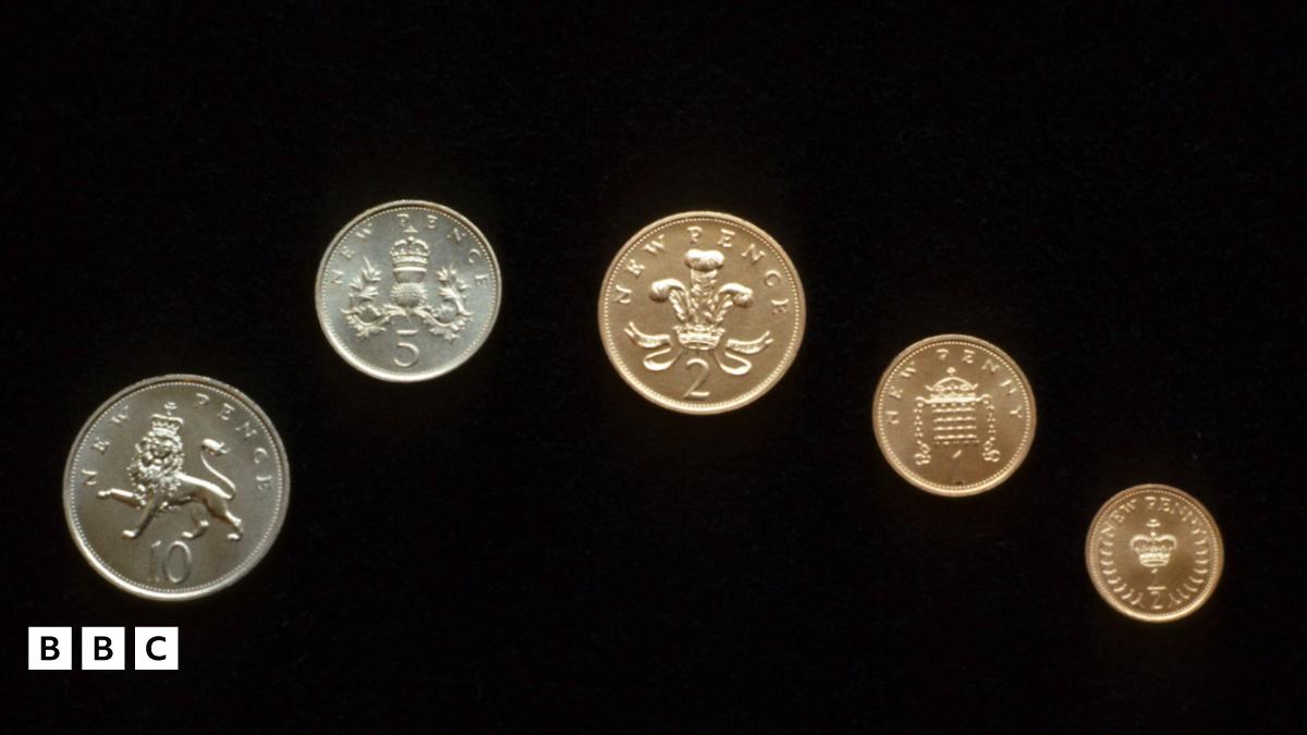 Decimal Day 1971: New coins replace pounds, shillings and pence - BBC