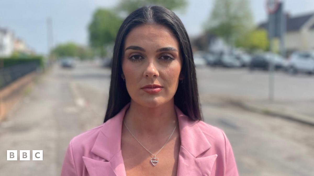 Trafod 'tabŵ' trais cyllell yng Nghymru ar lwyfan Miss World - BBC ...