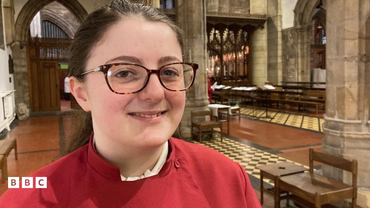 Côr i ganu geiriau Crist ar y Groes yn Gymraeg am y tro cyntaf - BBC ...