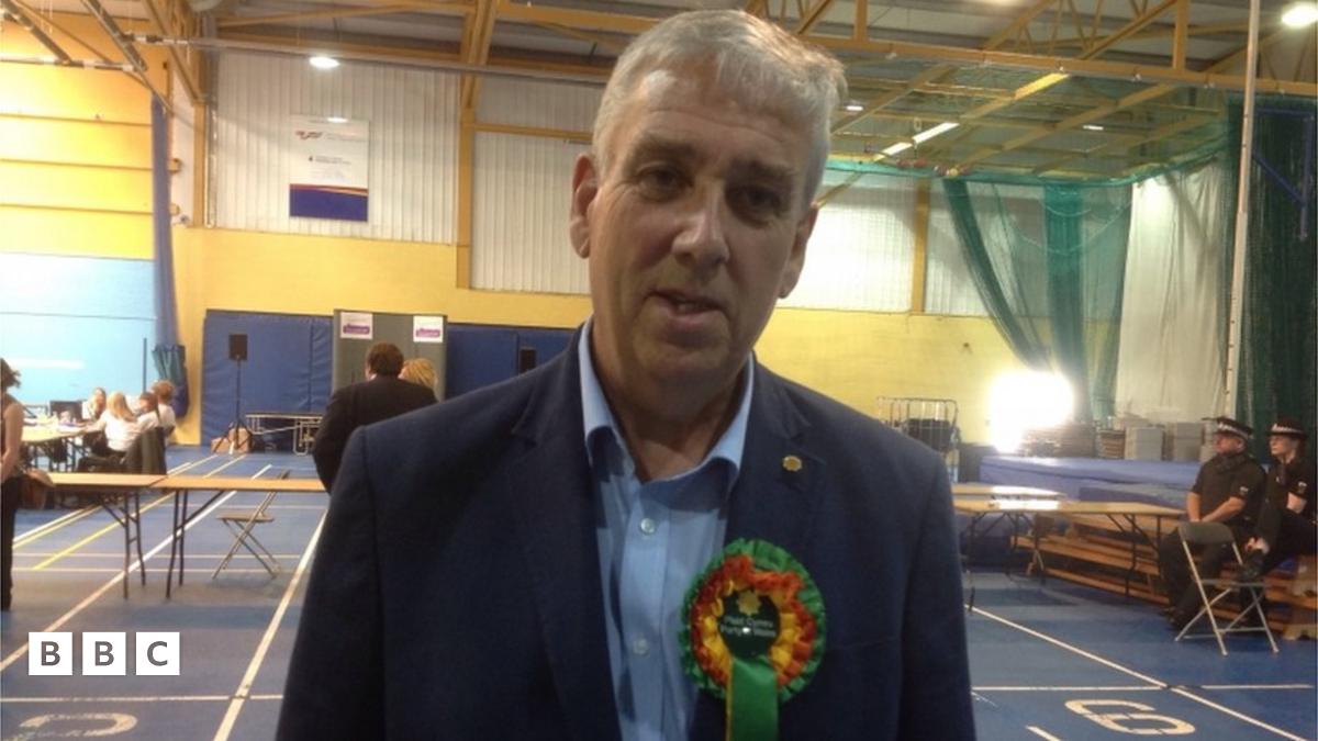 Ethol Comisiynydd Heddlu newydd dros ardal gogledd Cymru - BBC Cymru Fyw