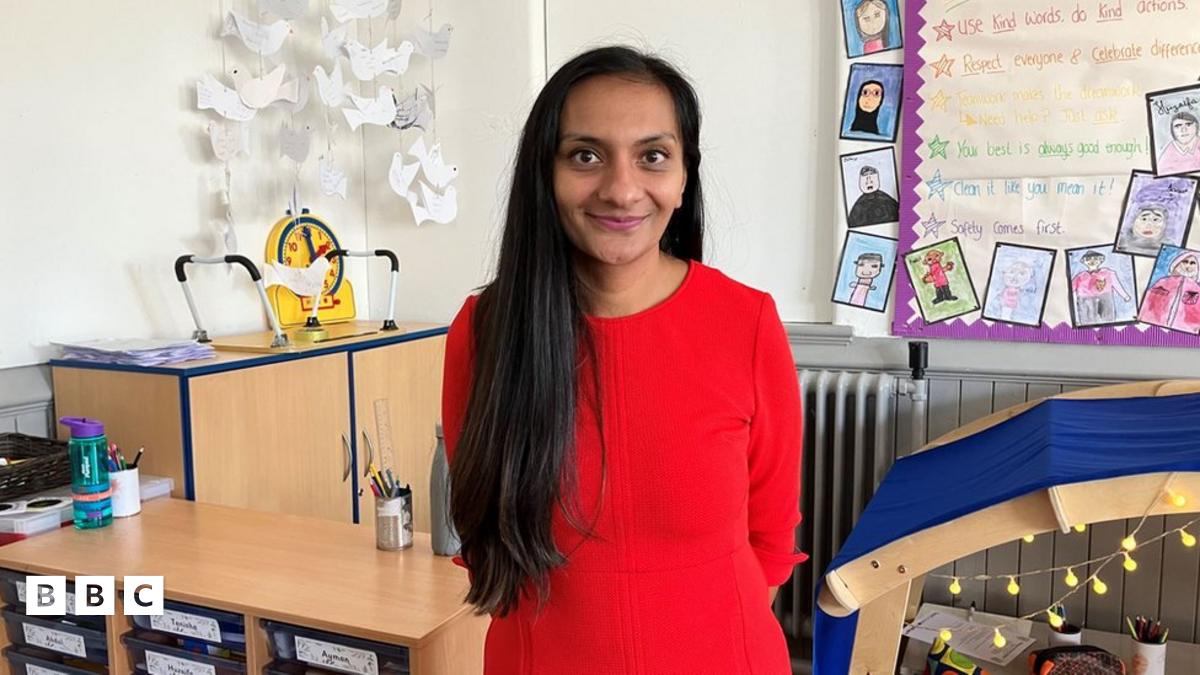 Dim swydd am nad oedd athrawes yn 'adlewyrchu'r gymuned' - BBC Cymru Fyw