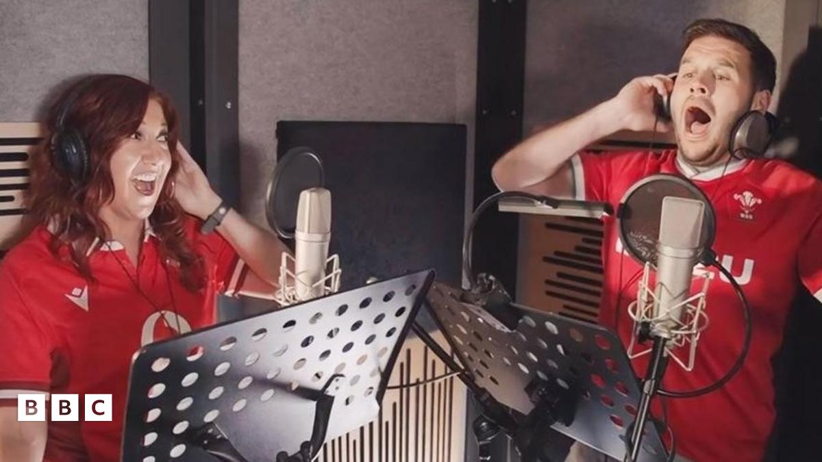 Fersiwn newydd Byd o Heddwch i ysbrydoli tîm rygbi Cymru - BBC Cymru Fyw