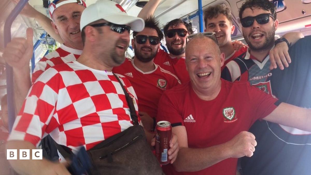 Y Wal Goch yn mwynhau i'r eithaf er gwaetha'r sgôr - BBC Cymru Fyw