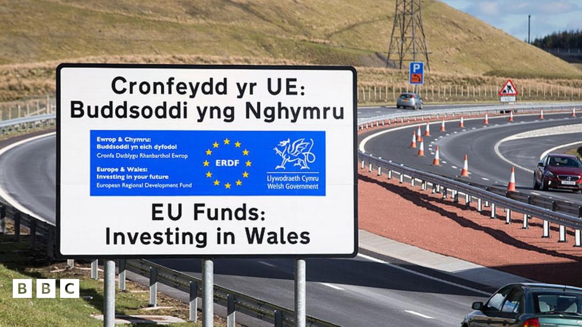 Llafur yn addo datganoli cronfeydd yn ôl i Gymru - BBC Cymru Fyw