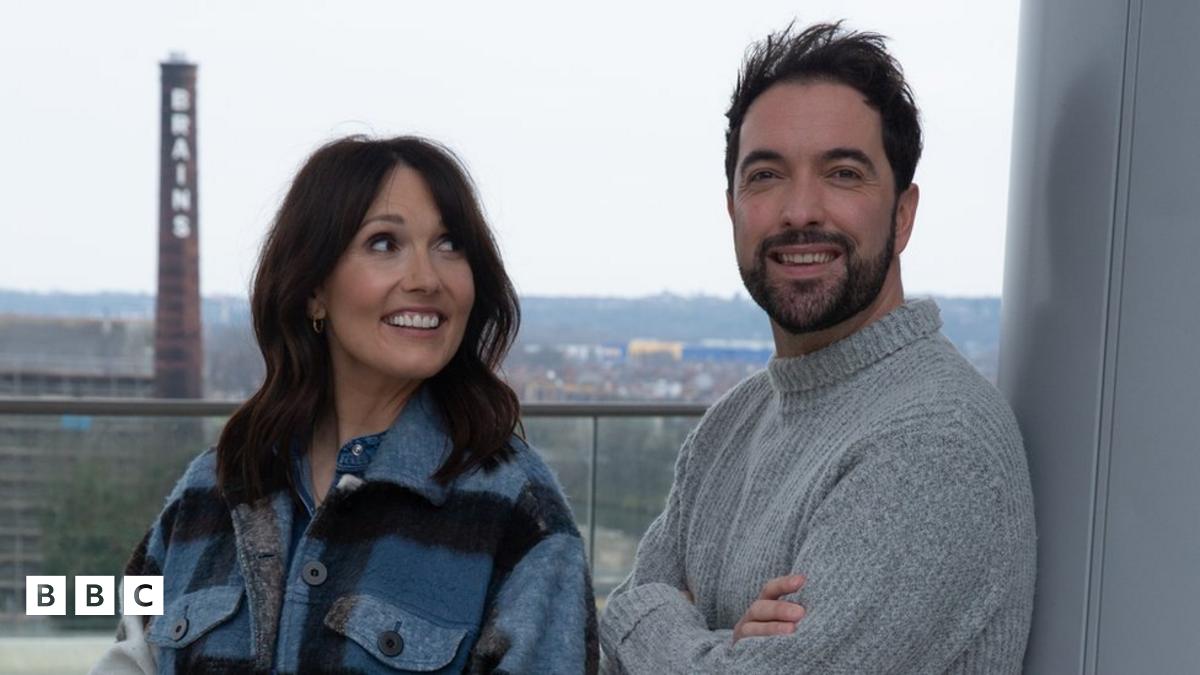 Yn ôl i'r dechreuad gyda Trystan ac Emma - BBC Cymru Fyw