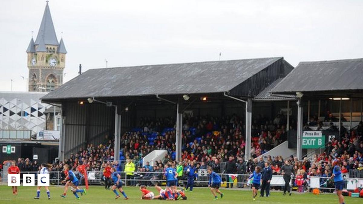 Clwb Rygbi Castell-nedd yn wynebu deiseb dirwyn i ben - BBC Cymru Fyw