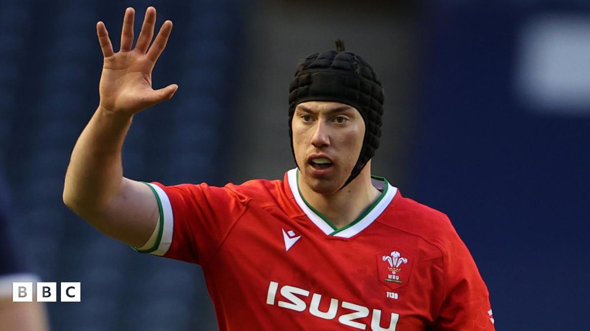 12 newid i Gymru ar gyfer gêm dyngedfennol Awstralia - BBC Cymru Fyw