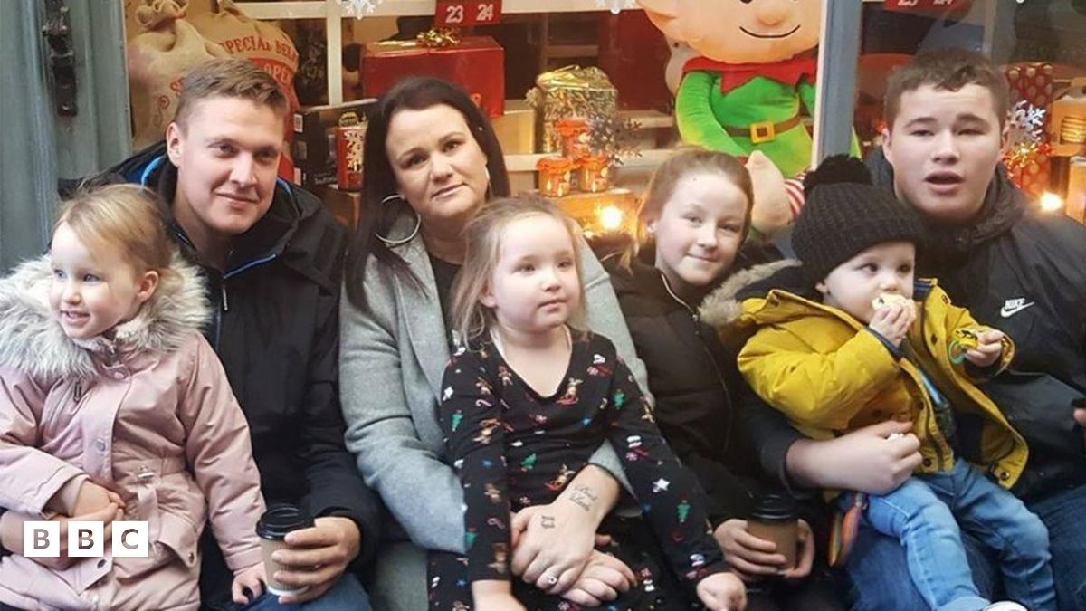 Y teulu sy' ddim yn gwario ceiniog yn Ionawr - BBC Cymru Fyw