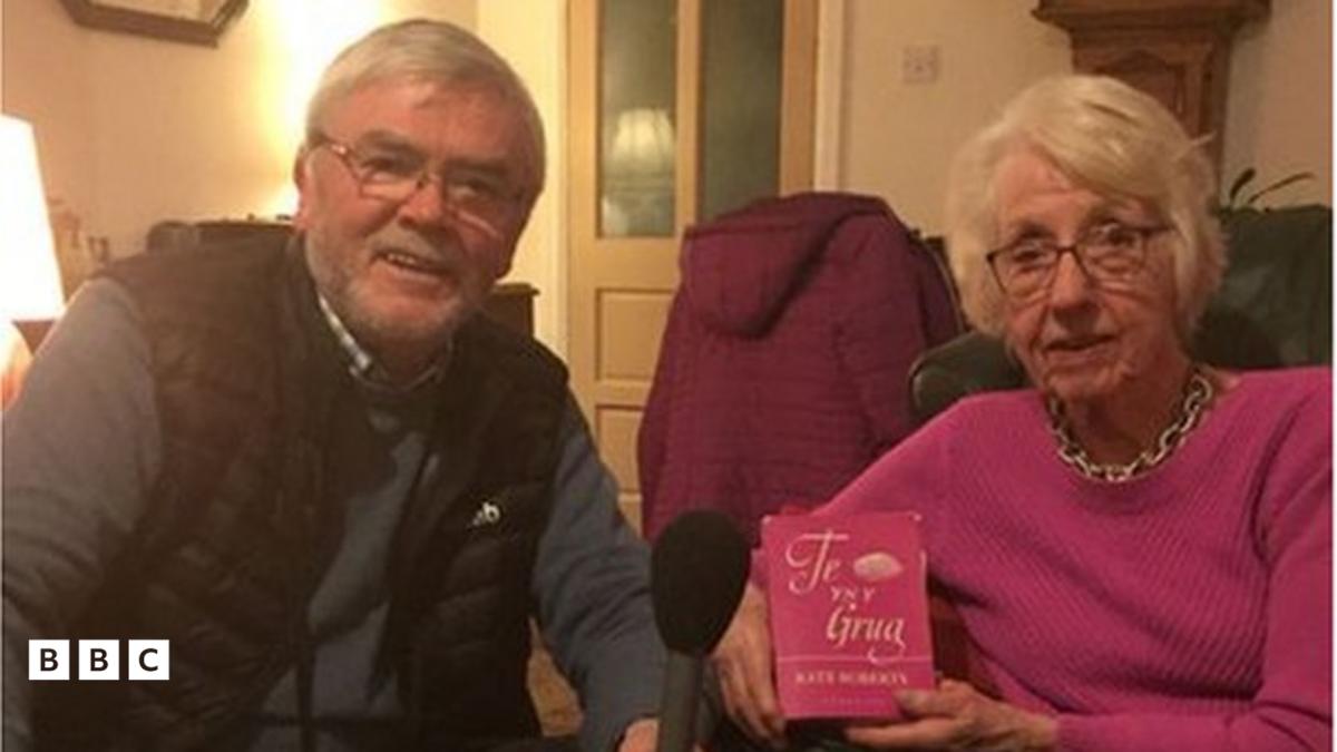 Trysor yn y Grug - llythyr Kate Roberts mewn llyfr ail-law - BBC Cymru Fyw