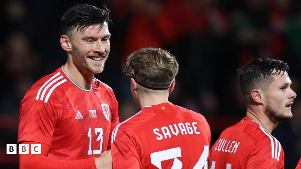 Cymru'n rhoi cweir o 4-0 i Gibraltar ar y Cae Ras - BBC Cymru Fyw