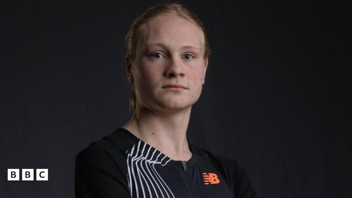 Osian Perrin: Gwibiwr Môn sy'n anelu am aur - BBC Cymru Fyw