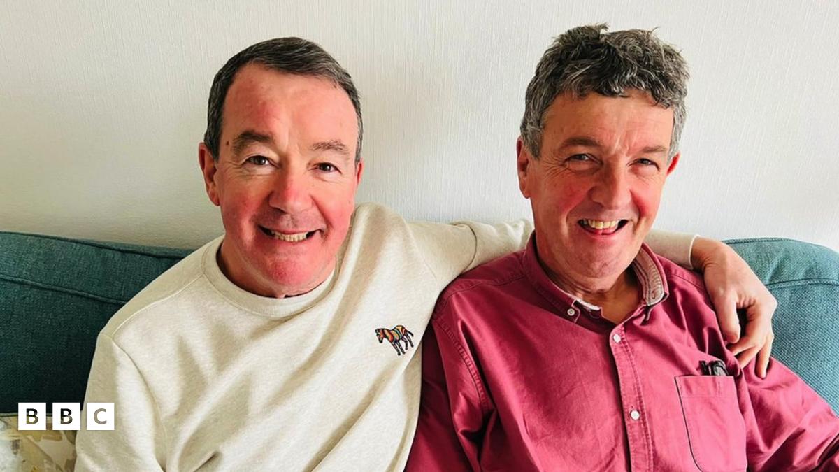 Ni'n Dau: Nic Parry a'i efaill, Wil - BBC Cymru Fyw