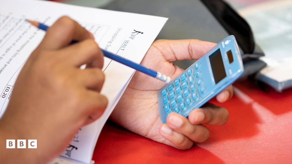 Safonau mathemateg yn isel ac ansawdd dysgu yn anghyson - Estyn - BBC ...