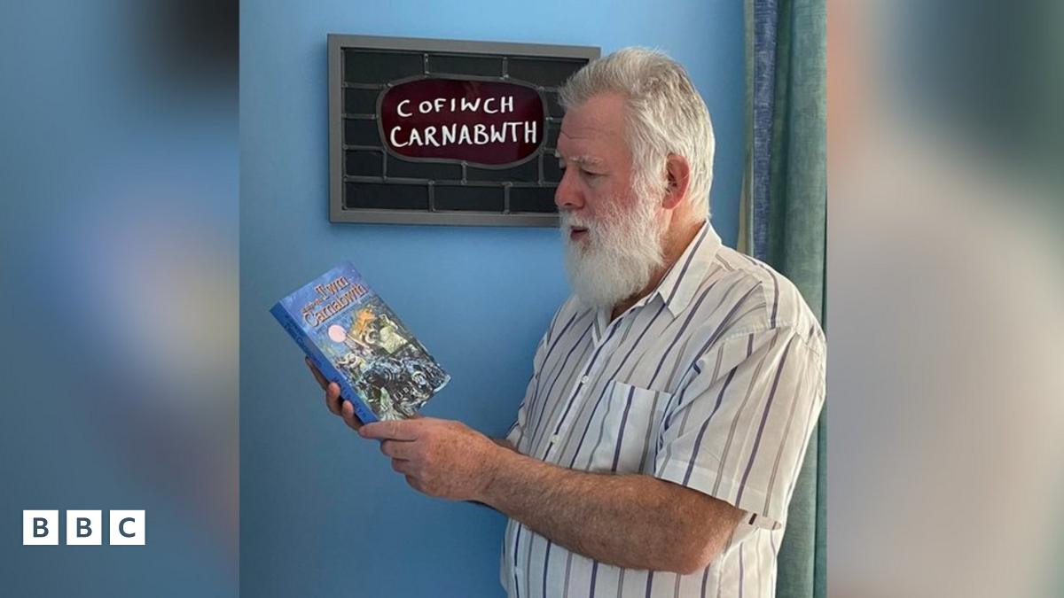 'Hen bryd nodi cyfraniad arweinydd cyntaf Merched Beca' - BBC Cymru Fyw