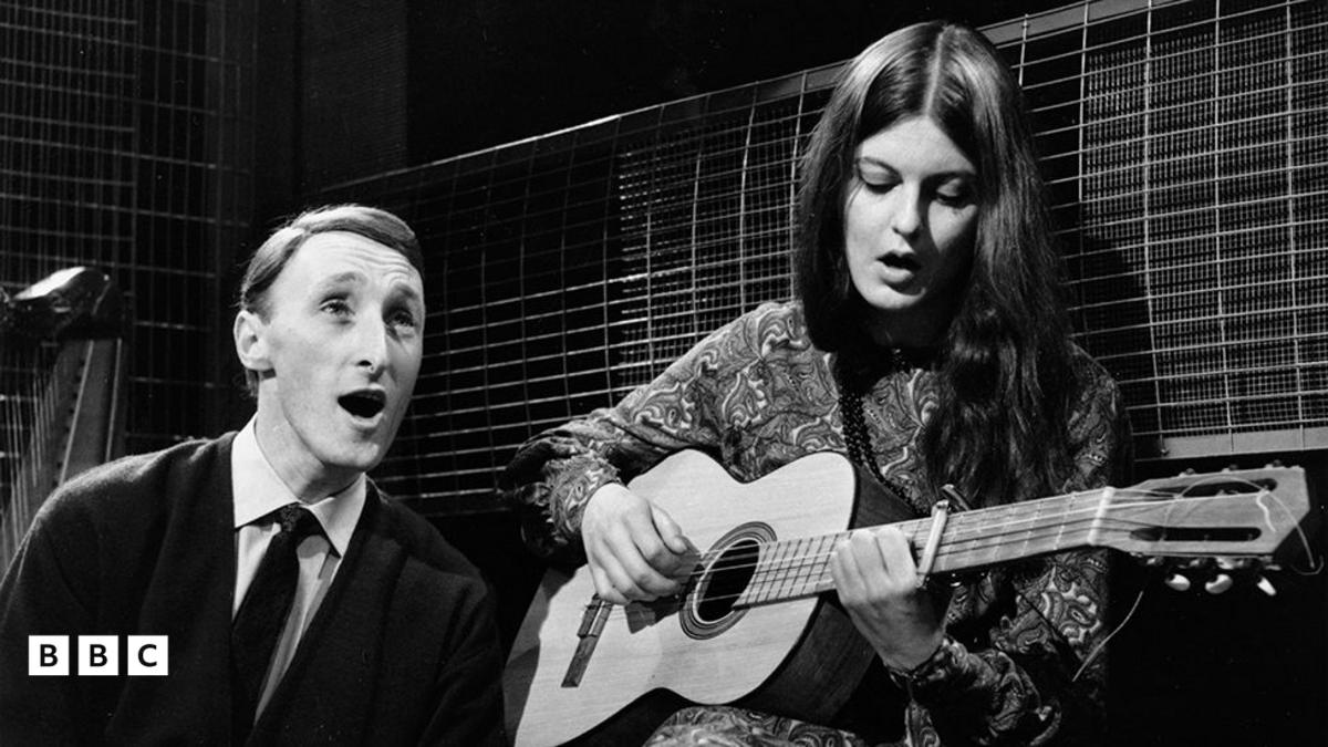 Cofio'r rhaglen canu ysgafn Cymraeg gyntaf ar deledu'r BBC yn '64 - BBC ...