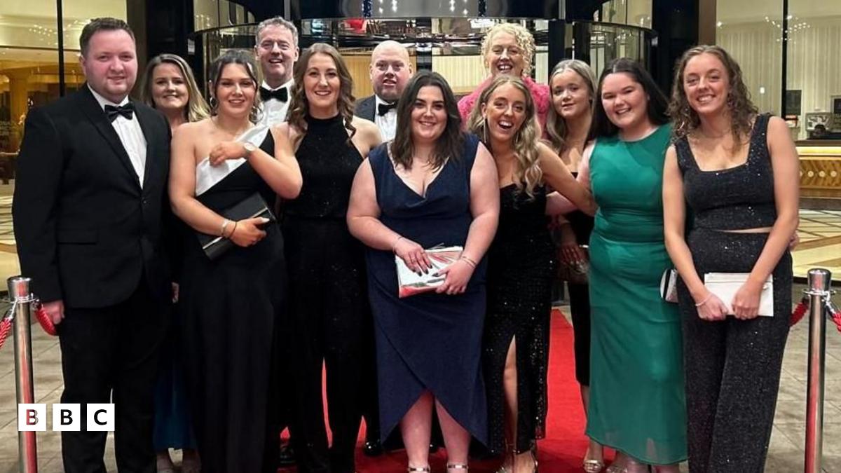 Y Cymry yn serennu yng ngwobrau CFfI Prydain - BBC Cymru Fyw