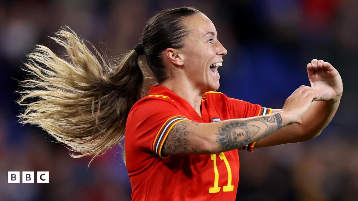 Rhybudd bod rhieni'n cael eu 'camarwain' gydag academïau pêl-droed ...