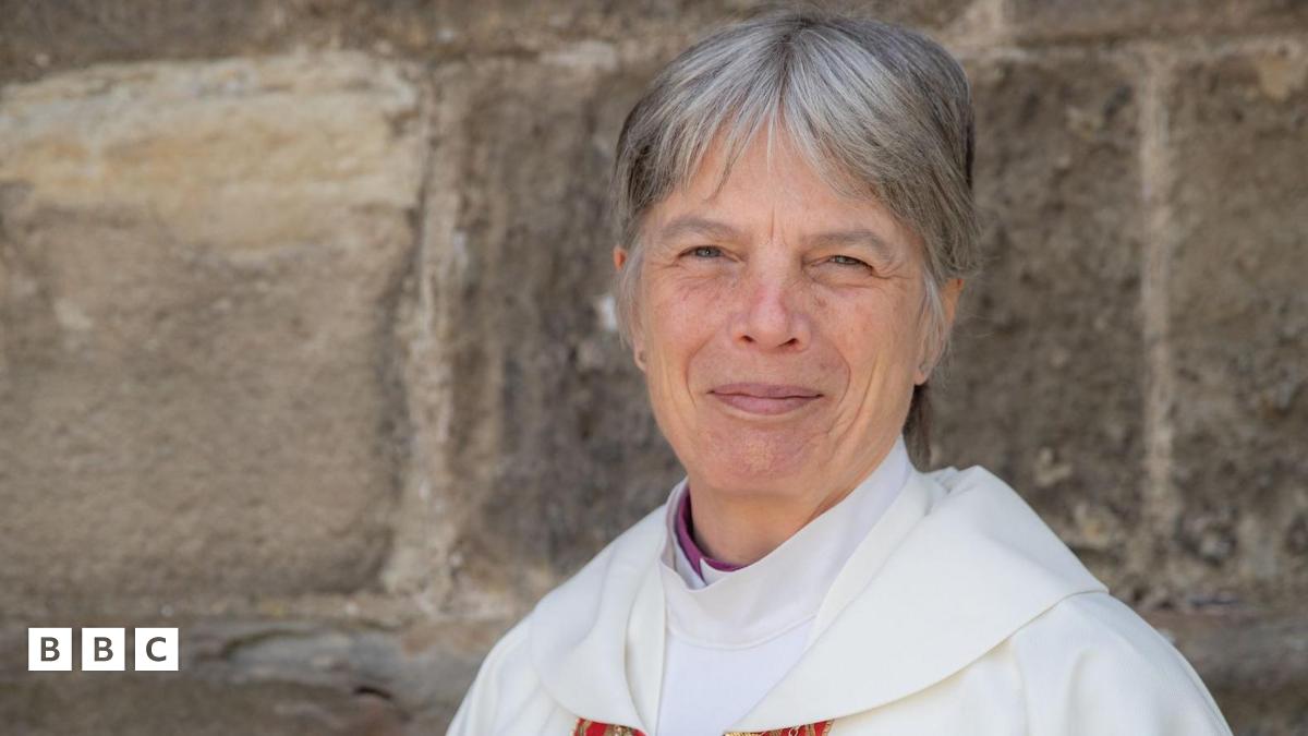 Ethol Cherry Vann yn Archesgob newydd Cymru - BBC Cymru Fyw