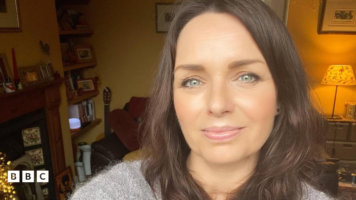 Treigladau a thriciau eraill i guddio atal dweud - BBC Cymru Fyw