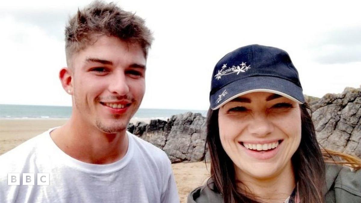 Mam gollodd ei mab drwy hunanladdiad 'wedi bod trwy uffern a nôl' - BBC ...