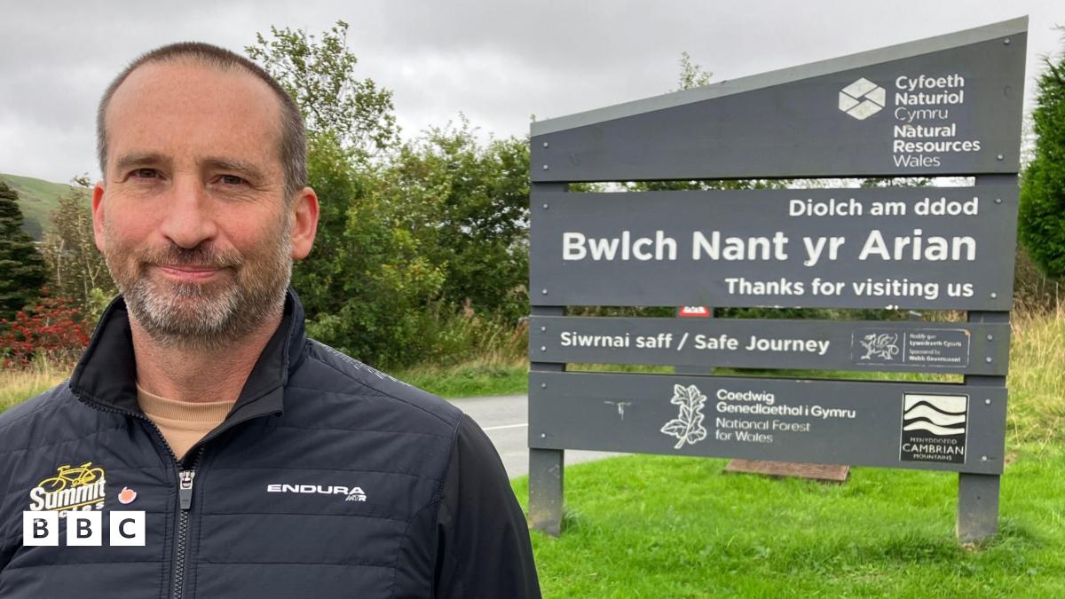 'Staff yn eu dagrau' wrth i gaffis canolfannau ymwelwyr gau - BBC Cymru Fyw