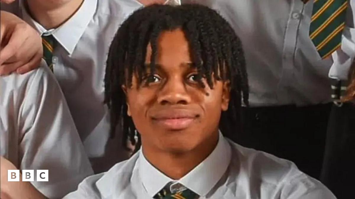 Oriau achubwyr bywyd wedi'u 'cwtogi' lle bu farw David Ejimofor - BBC ...