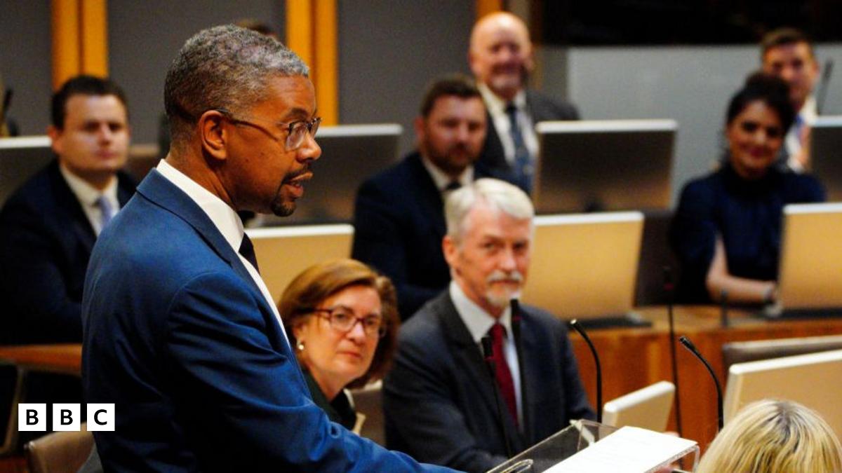 Vaughan Gething: 'Pobl ddim yn fodlon derbyn fy ethol' - BBC Cymru Fyw