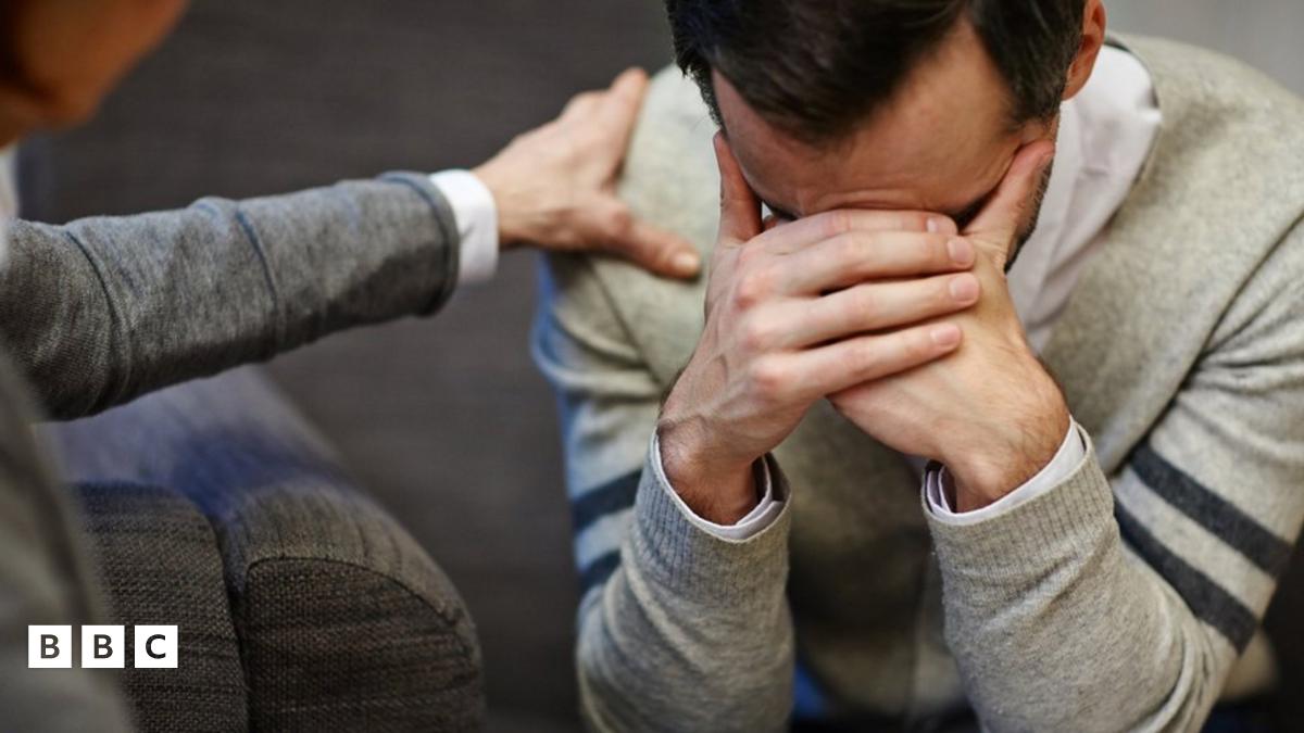 Galw am addysg iechyd meddwl yn ysgolion Cymru - BBC Cymru Fyw