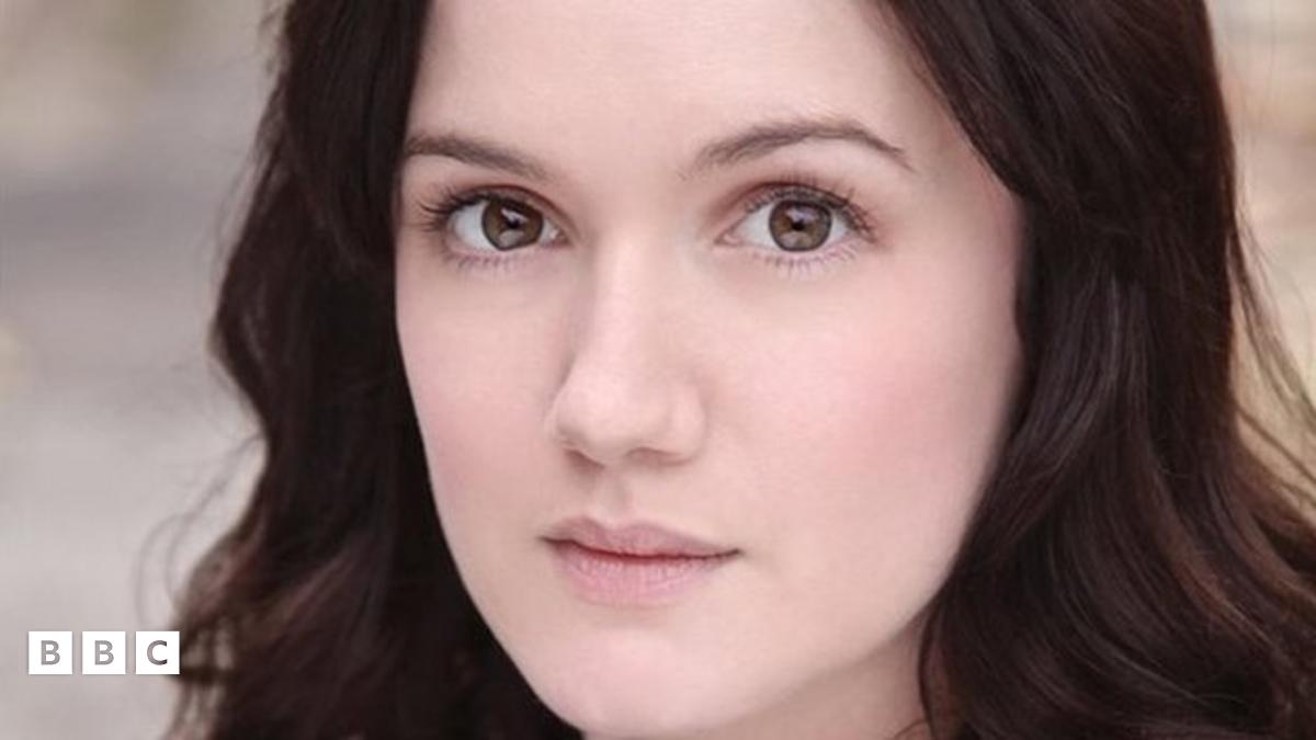 Ateb y Galw: Sara Lloyd-Gregory - BBC Cymru Fyw