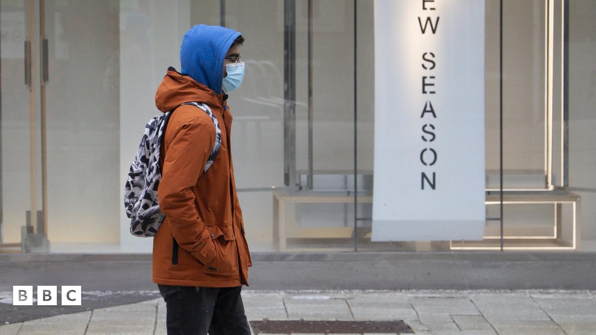 Marwolaethau Covid ar ei lefel isaf ers mis Hydref - BBC Cymru Fyw