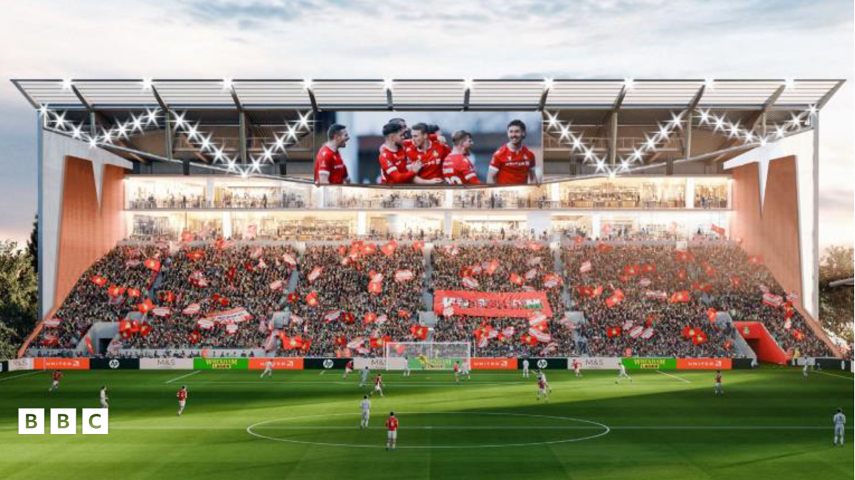 Cymeradwyo cynllun datblygu Kop Cae Ras Wrecsam - BBC Cymru Fyw