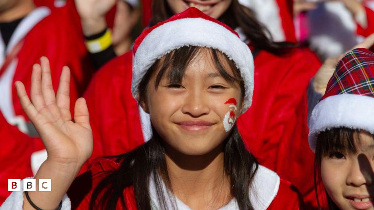 Cwis: Traddodiadau Nadolig dros y byd - BBC Cymru Fyw