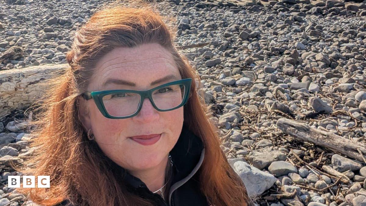 'Dim ond un person yn y byd all achub fy mywyd' - BBC Cymru Fyw