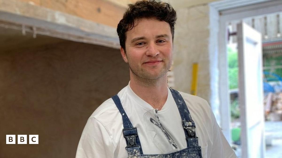 'Diffyg sgiliau yn bygwth adeiladau hynafol Cymru' - BBC Cymru Fyw