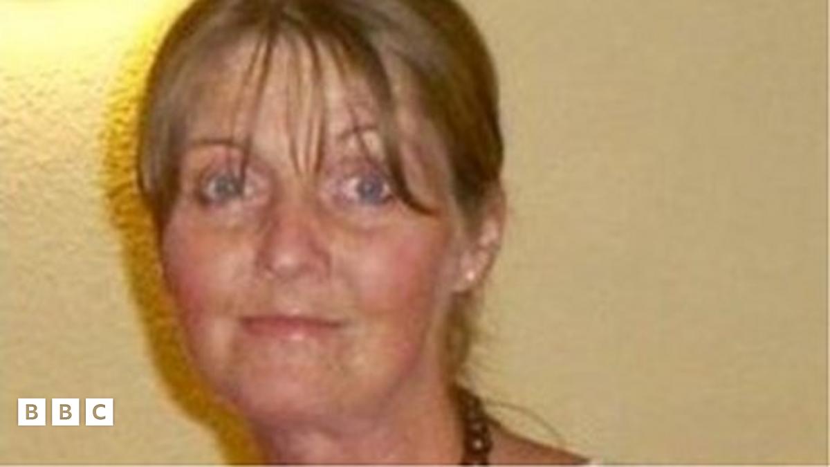 Cyngerdd i gofio Elliw - BBC Cymru Fyw