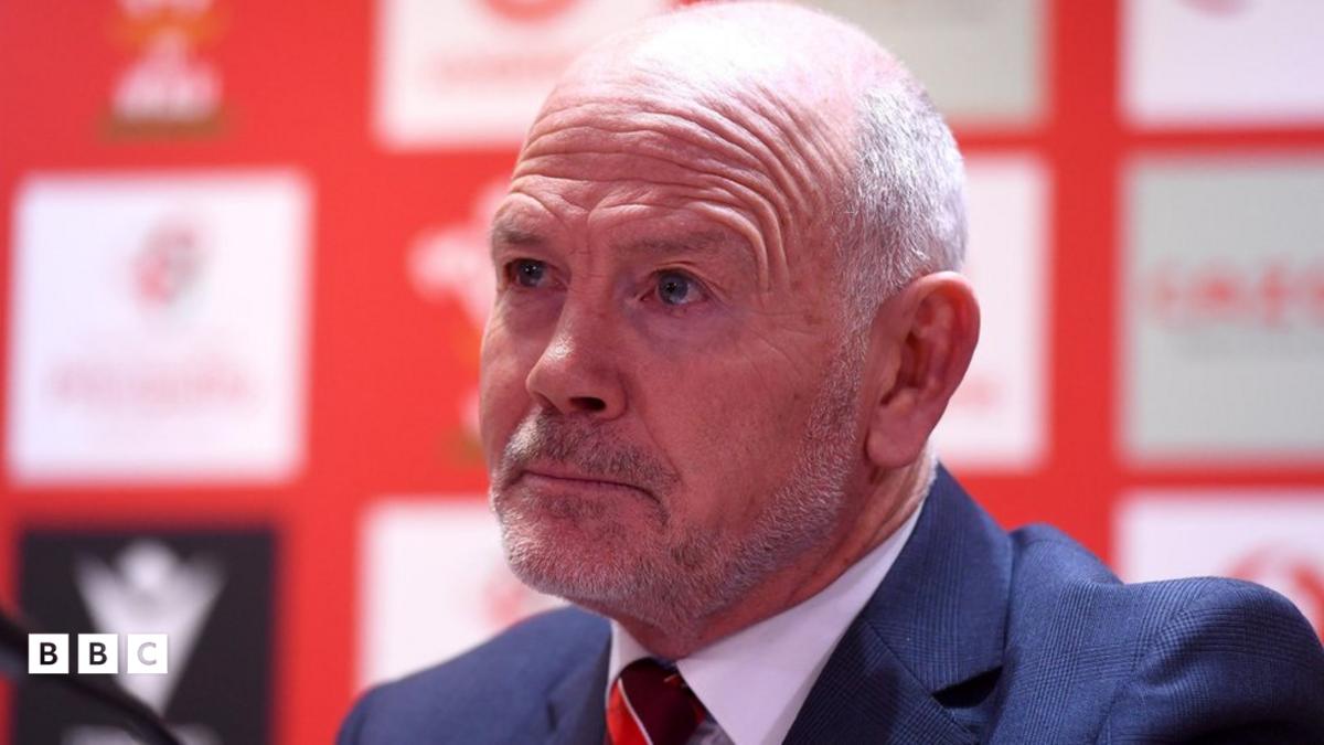 Cadeirydd URC yn addo ymchwiliad allanol i'r undeb - BBC Cymru Fyw