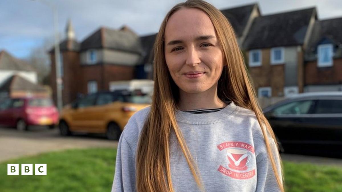 Rhoi 'llais a hyder i gymuned Blaen-y-maes' - BBC Cymru Fyw