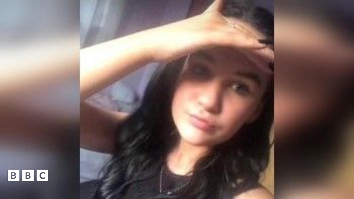 Teyrnged i ferch 'anhygoel' 15 oed a fu farw mewn afon - BBC Cymru Fyw