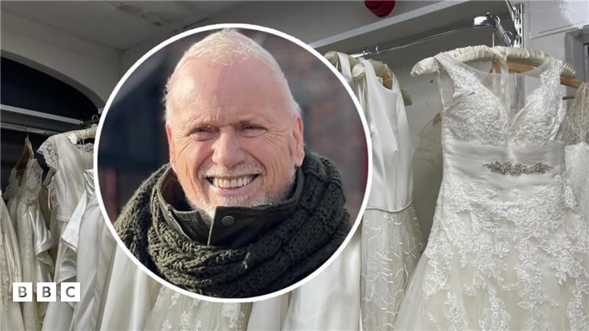Huw Fash: Rhodd ffrogiau priodas yn 'beth hyfryd i'w wneud' - BBC Cymru Fyw