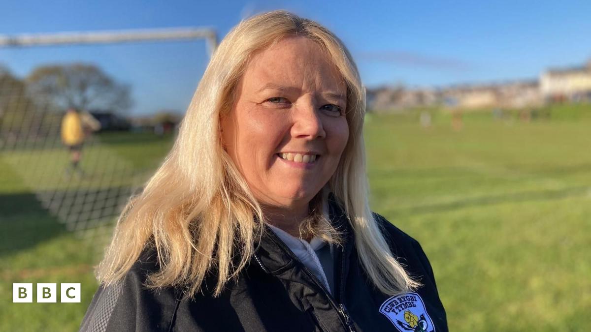 25 mlynedd ers datganoli: Beth ydy'r farn yn Y Tymbl? - BBC Cymru Fyw